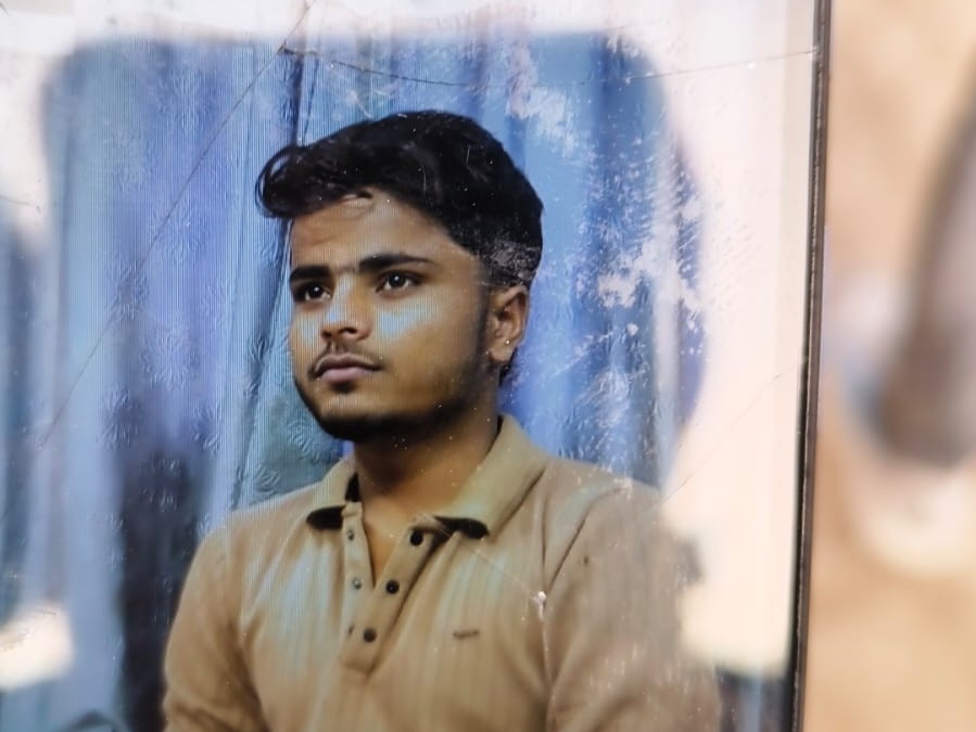 A Youngster died in a road accident. Barabanki Dainik Bhaskar news ...