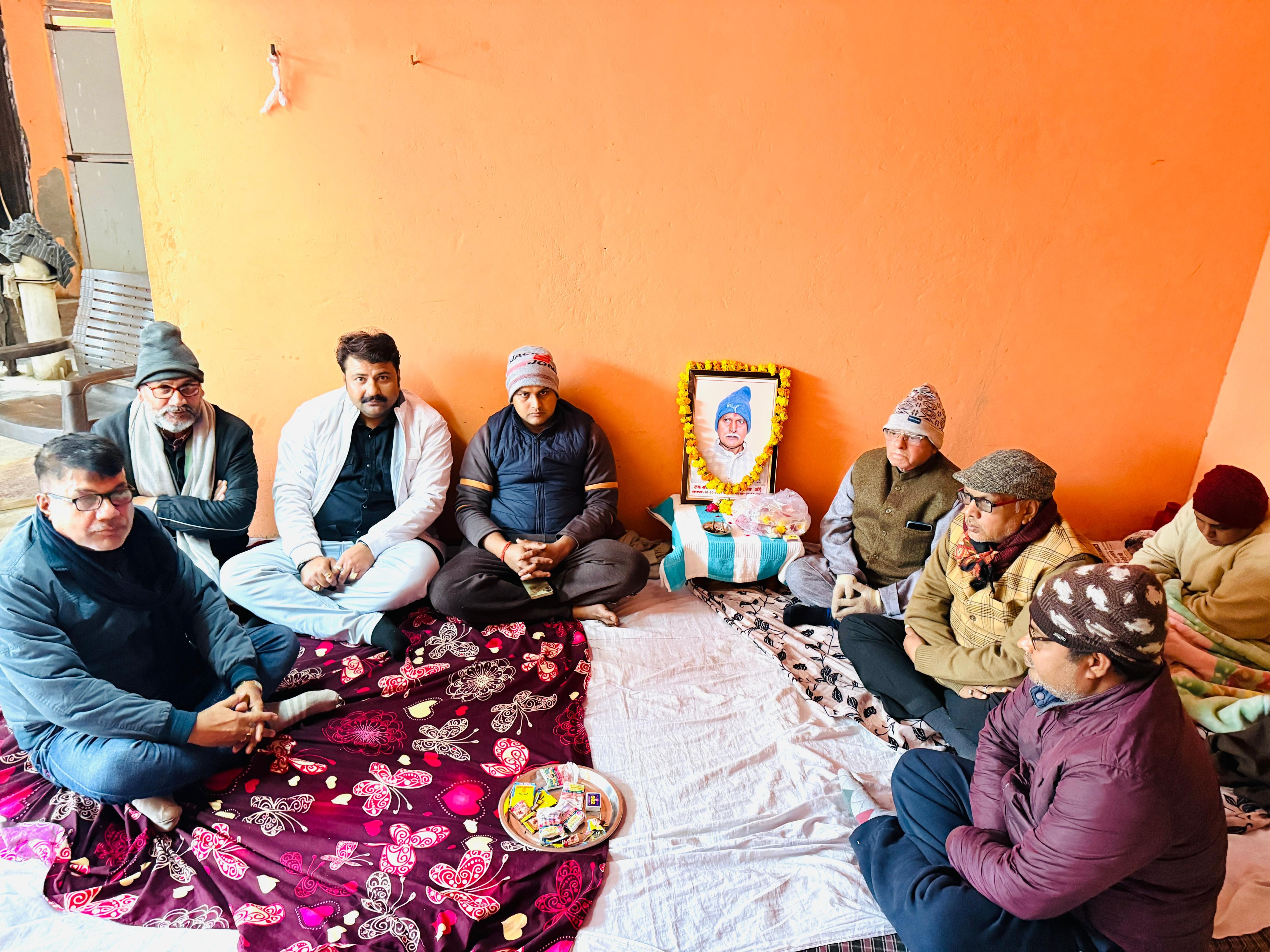 Father of Congress Block President passes away in Hathras | हाथरस में ...