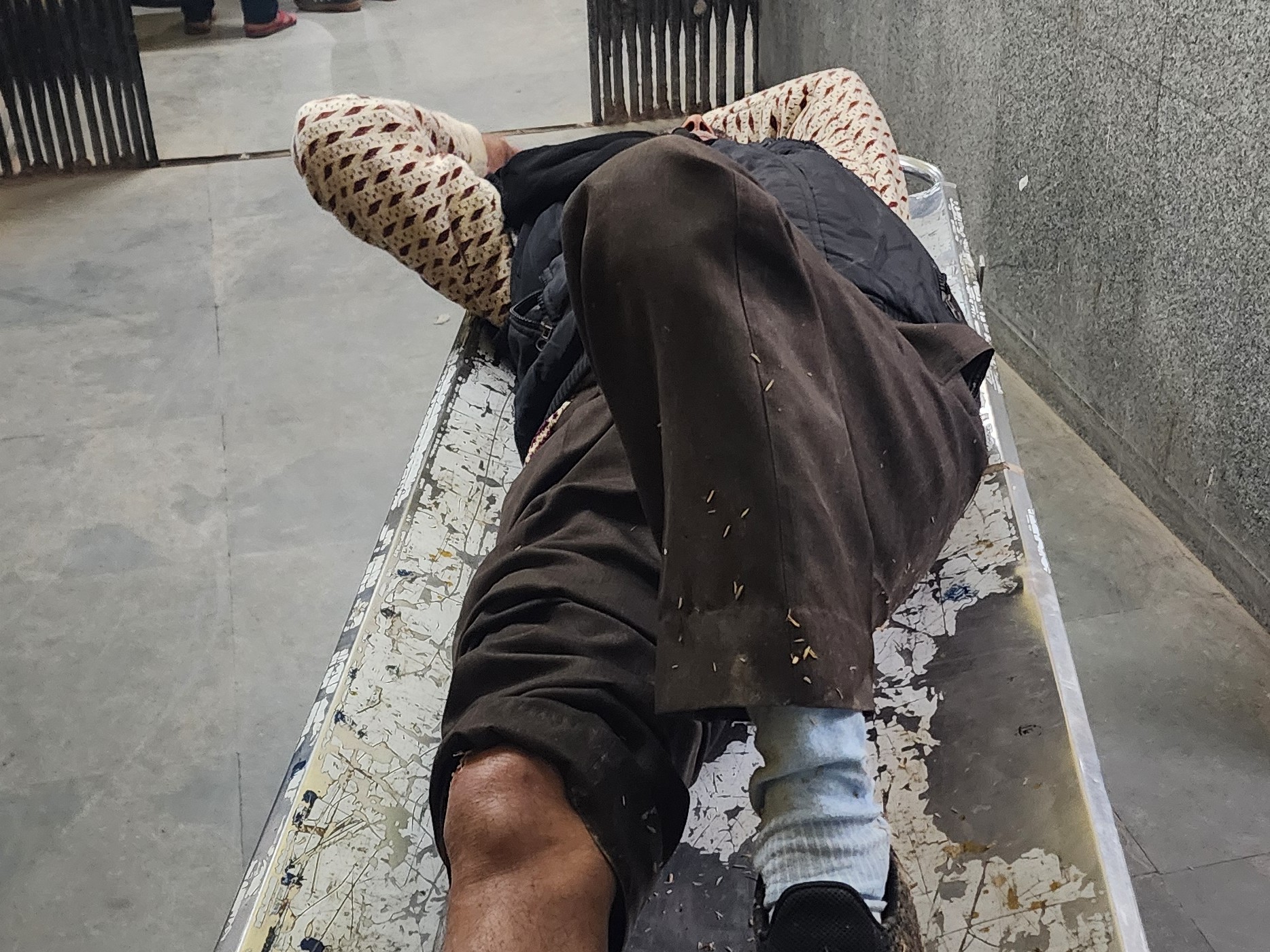 4 injured in two road accidents in Ayodhya | अयोध्या में दो सड़क हादसे ...