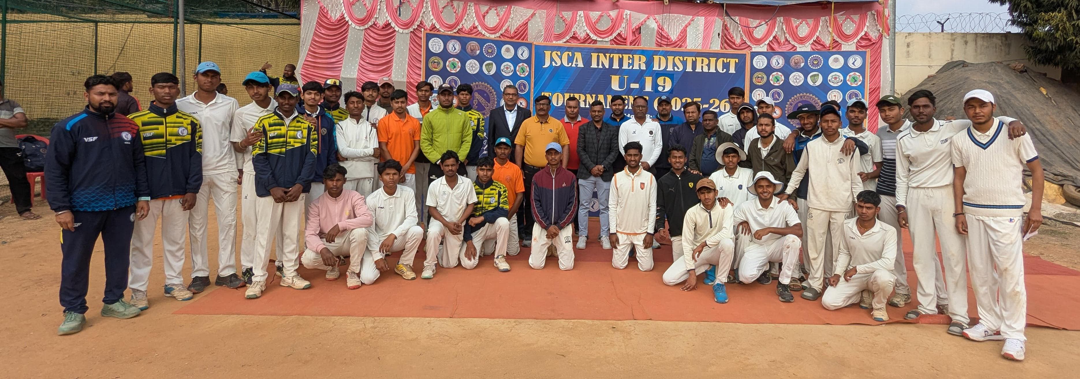 Garhwa Under-19 team defeated Gumla by six wickets. | गढ़वा अंडर 19 टीम ...
