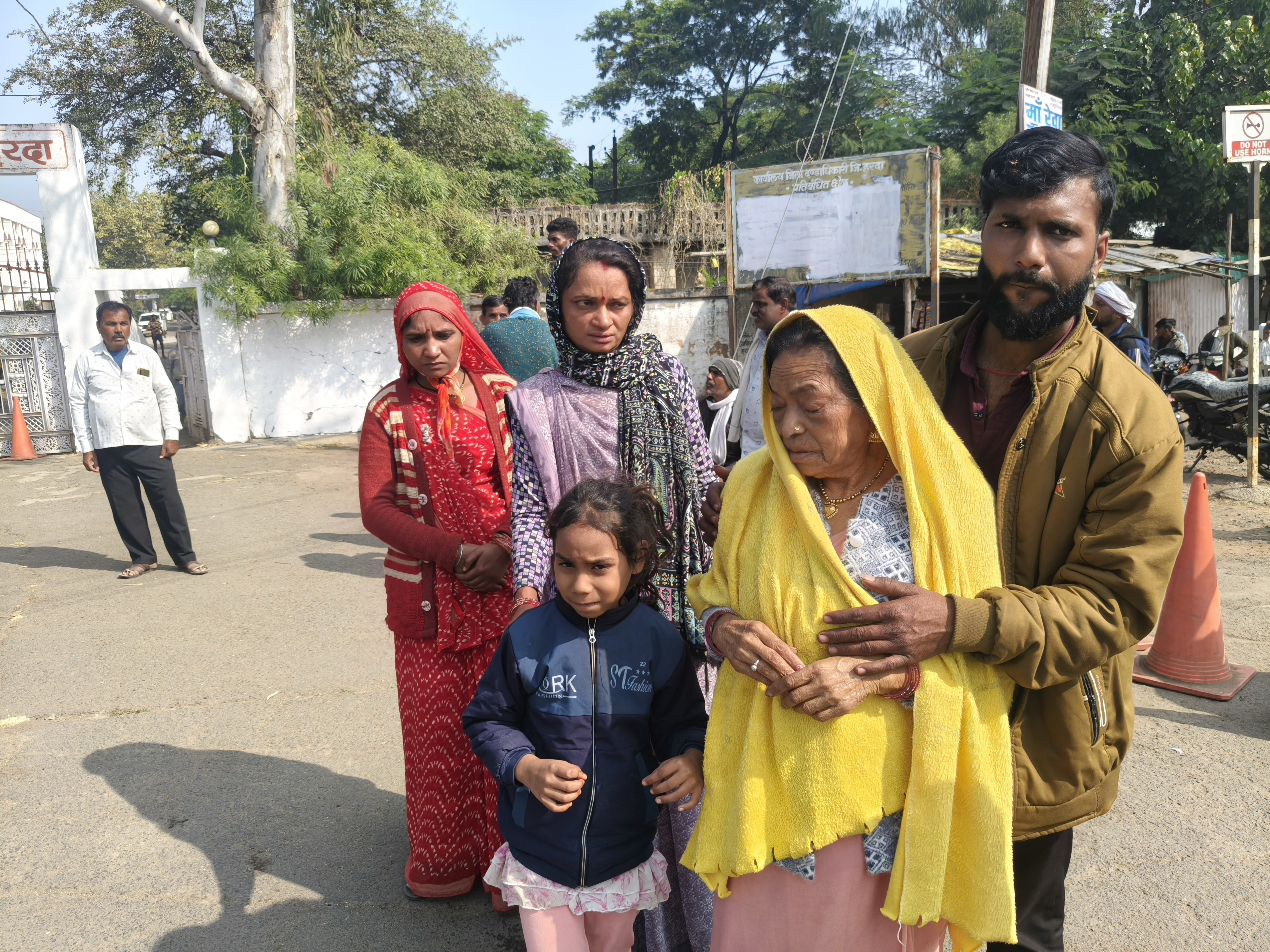 Protest by keeping dead body in Harda, life lost in road accident ...
