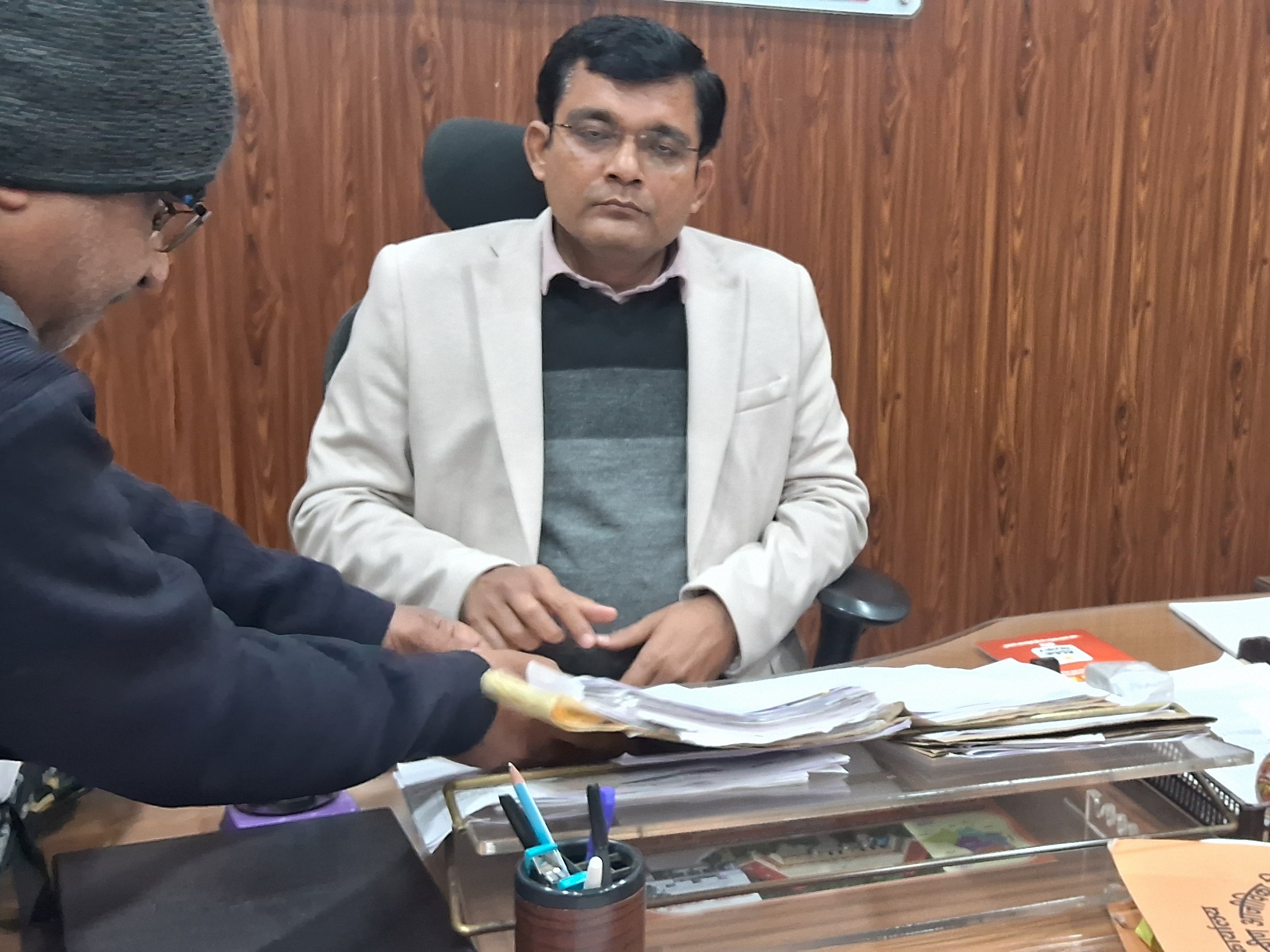 5.44 lakh names struck off the list in Hardoi | हरदोई में 5.44 लाख नाम ...