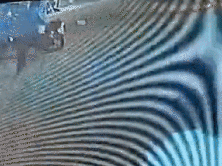 Armed robbers loot jewellery worth ₹2 cr in Khandwa market: 7 attackers ...