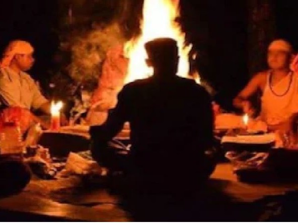 Tantric ran away with a girl in Ayodhya