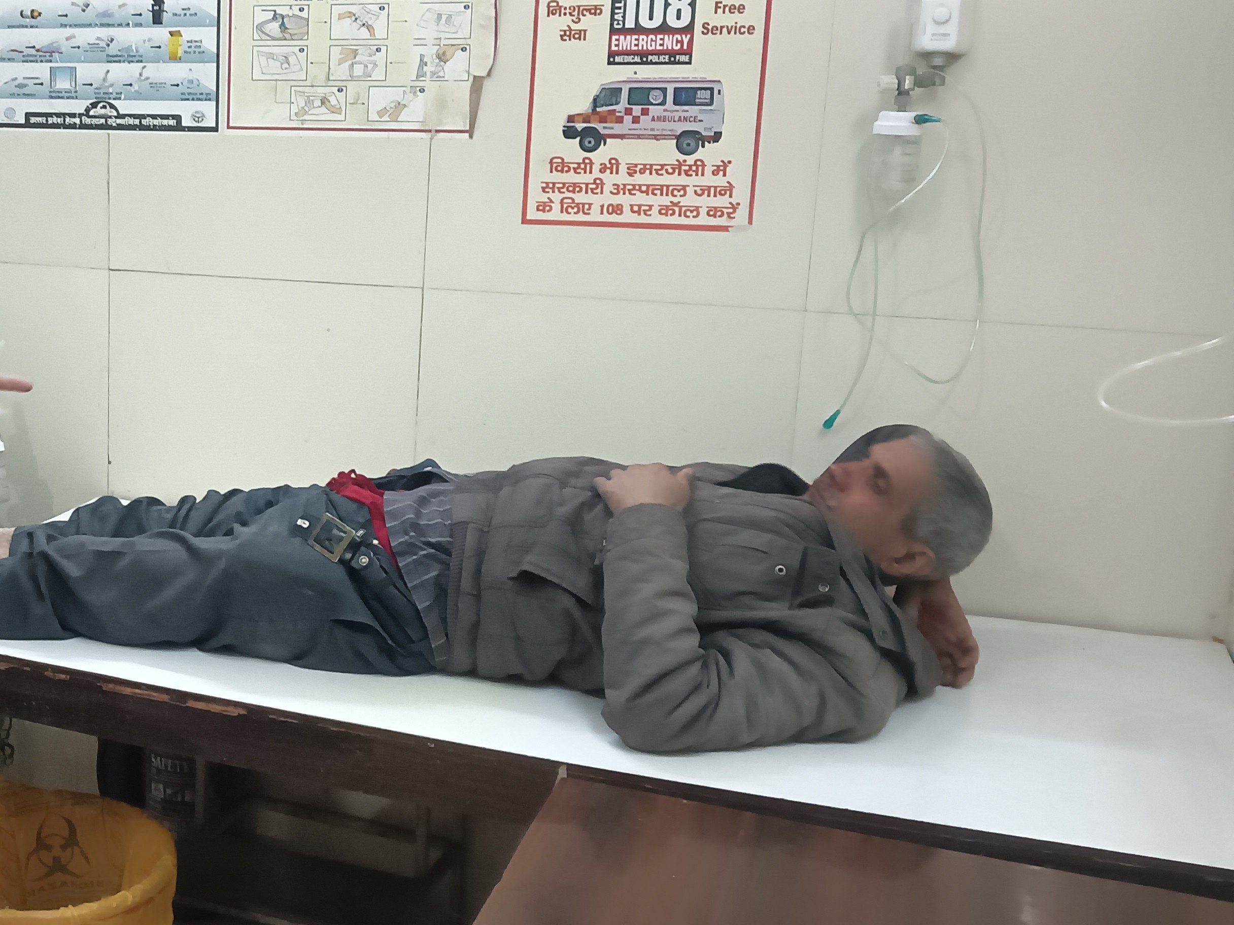 Bike collides with tractor-trolley on highway, middle-aged man injured | हाइवे पर ट्रैक्टर ...