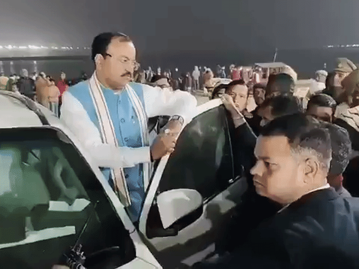 Satua Baba Magh Mela: From Defender to Porsche Turbo 911 | सतुआ बाबा की ...