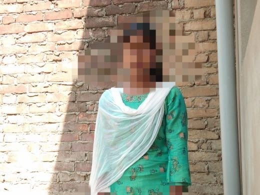 Girl molested in Raebareli | रायबरेली में युवती से छेड़छाड़: पत्ती ...