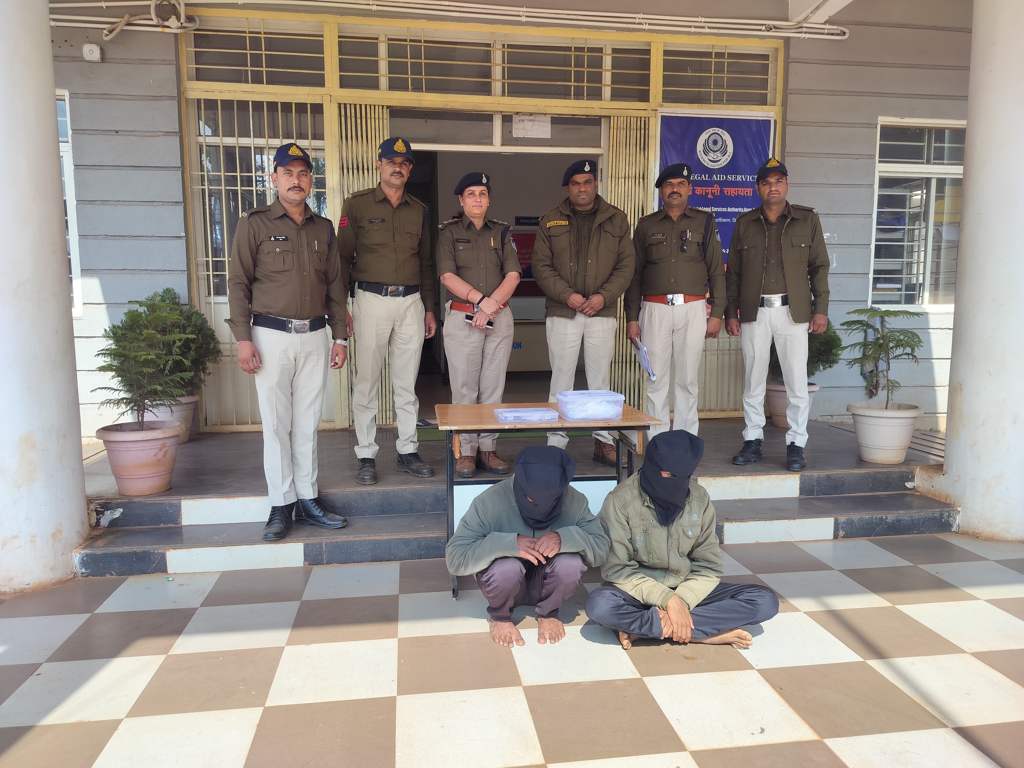 Theft in Agar Malwa Jain temple exposed | आगर मालवा के जैन मंदिर चोरी का खुलासा: दो साडू भाई ...