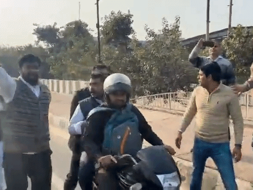 Ex-girlfriend Rohini Ghavari attacks MP Chandrashekhar over Meerut ...