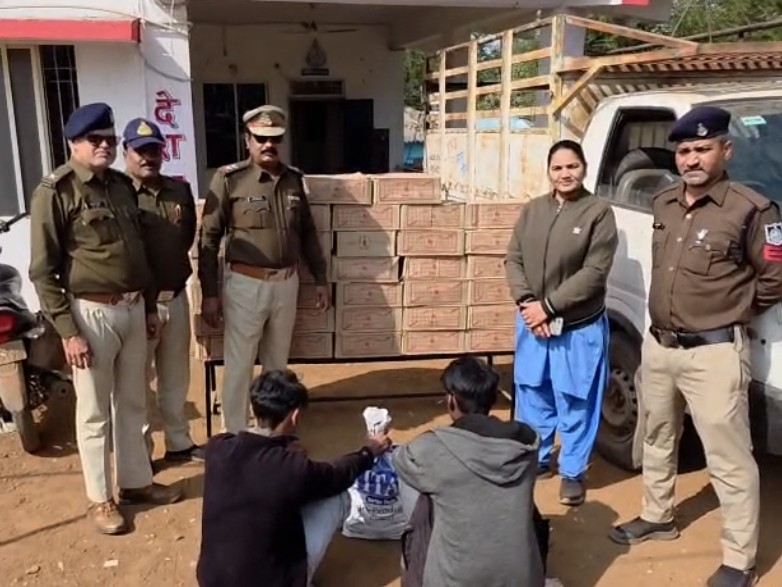 32 cases of liquor recovered from a pickup truck on the highway in ...