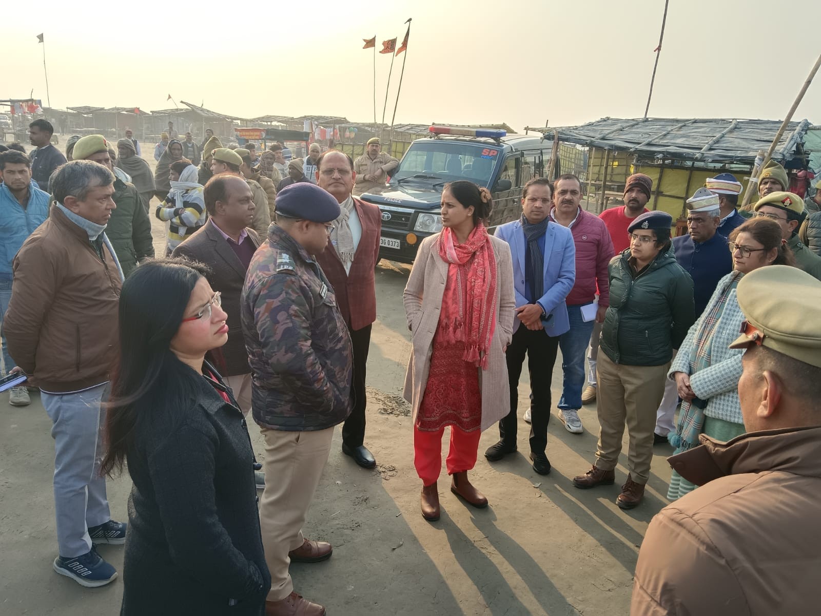DM-SP inspected Tigri Ghat in Gajraula