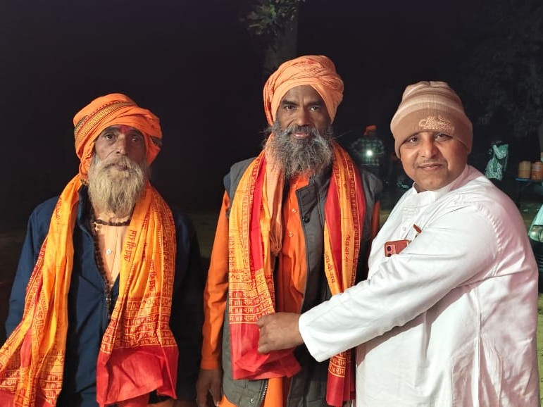 Air Force Soldiers Family Hosts Prasad for Thousands of Devotees in ...