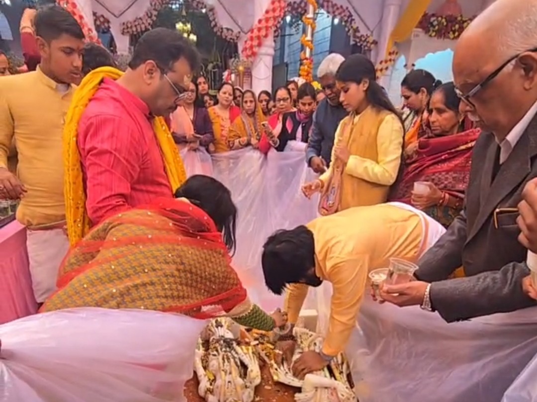 Unnav Sai Mandir Consecrates Radha-Krishna Idols | Divya Awasthi ...