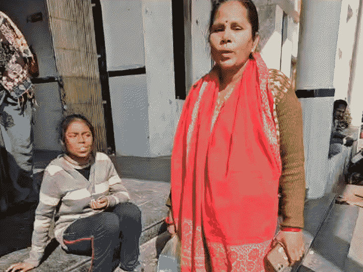 Bageshwar Dham Aarti Assault: Woman Thrashed; Accused Claimed ...