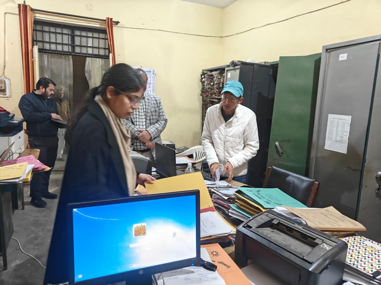 Hardoi Officials Marked for Hoarding Files, Disorder | CDO Visit