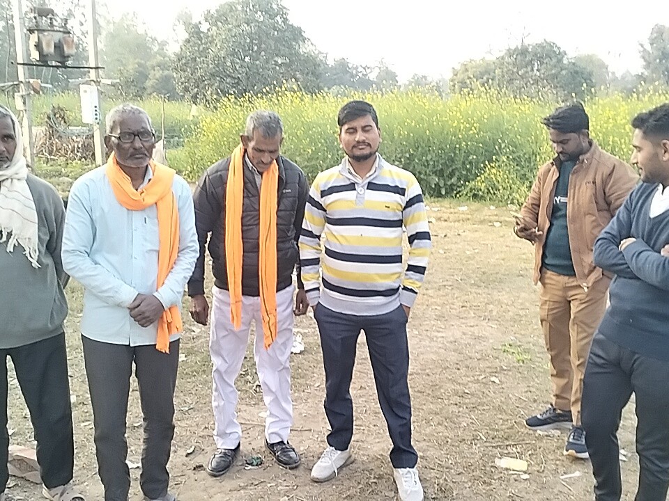 Unnao Protest Stops Holika Dahan Land Construction | Encroachment Attempt