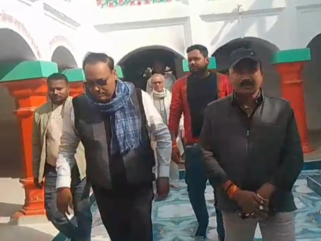 Azamgarh: Block Chief Rep & Ex-Bank Manager Inaugurate Ramdas Temple ...