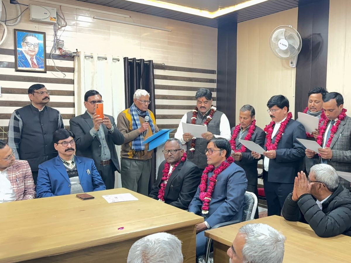 UP Bar Council Chairman Shivkishore Gaud Lists Advocate Welfare Schemes ...