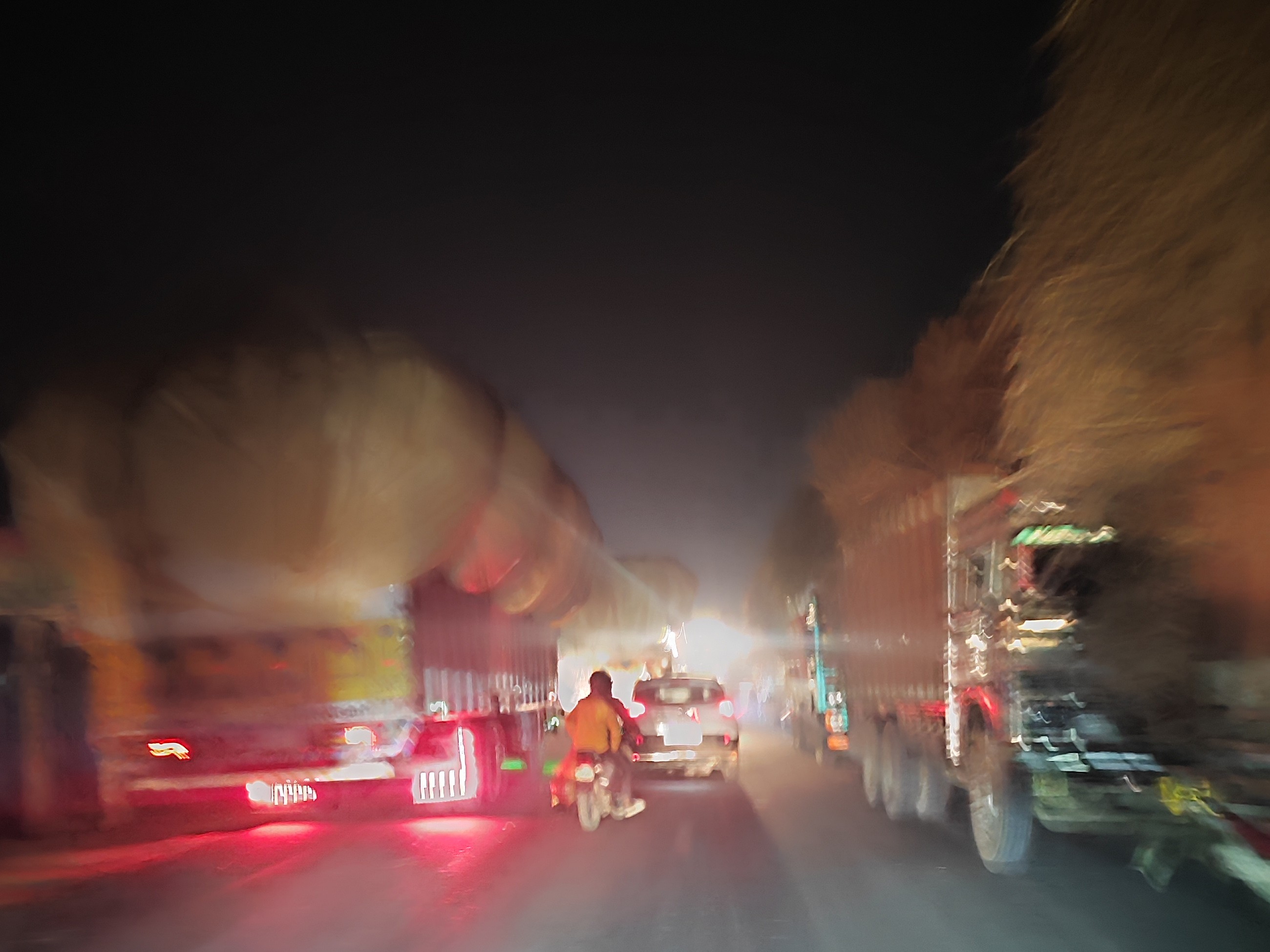 NH-730 Traffic Jam | Balrampur Sugar Mill Disrupts Commute