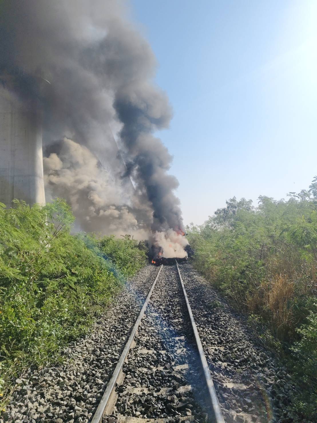 Thailand Train Derailment: Crane Accident Kills Dozens | Nakhon ...