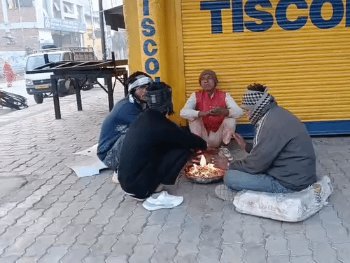 City Cold Wave Fears Rise; Fog & Drizzle Expected, 31 Trains Delayed