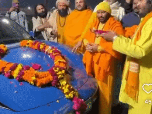Magh Mela saint with biggest ashram draws political heat and attention ...