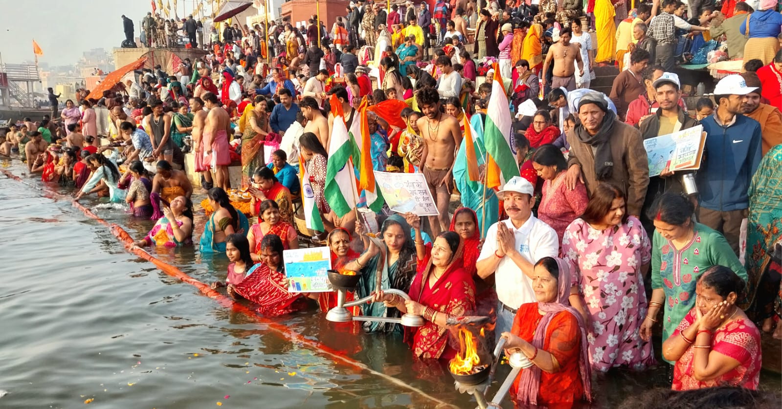 Kashi Makar Sankranti: Holy Dip, Khichdi Donation | Ganges Devotees ...
