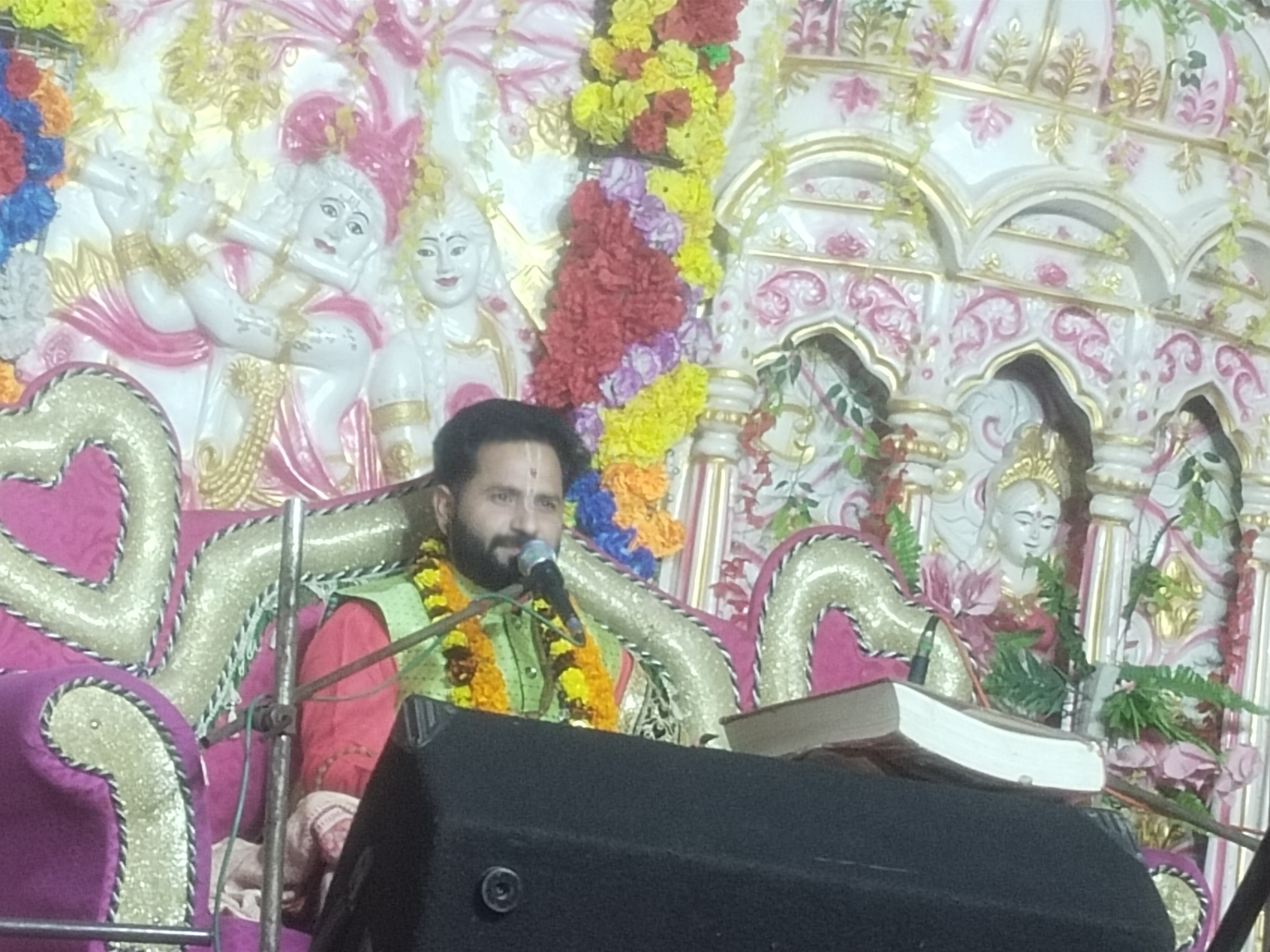 Maharaj Ji on Ramcharit Manas: Lord Takes Avatars in Many Forms