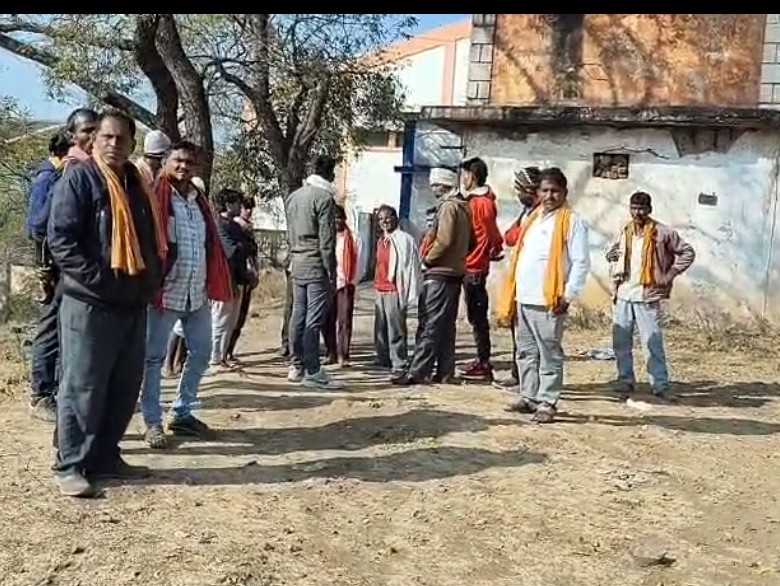 Mumbai-Agra Highway Accident | Dhamnod Bike Death Driver Flees