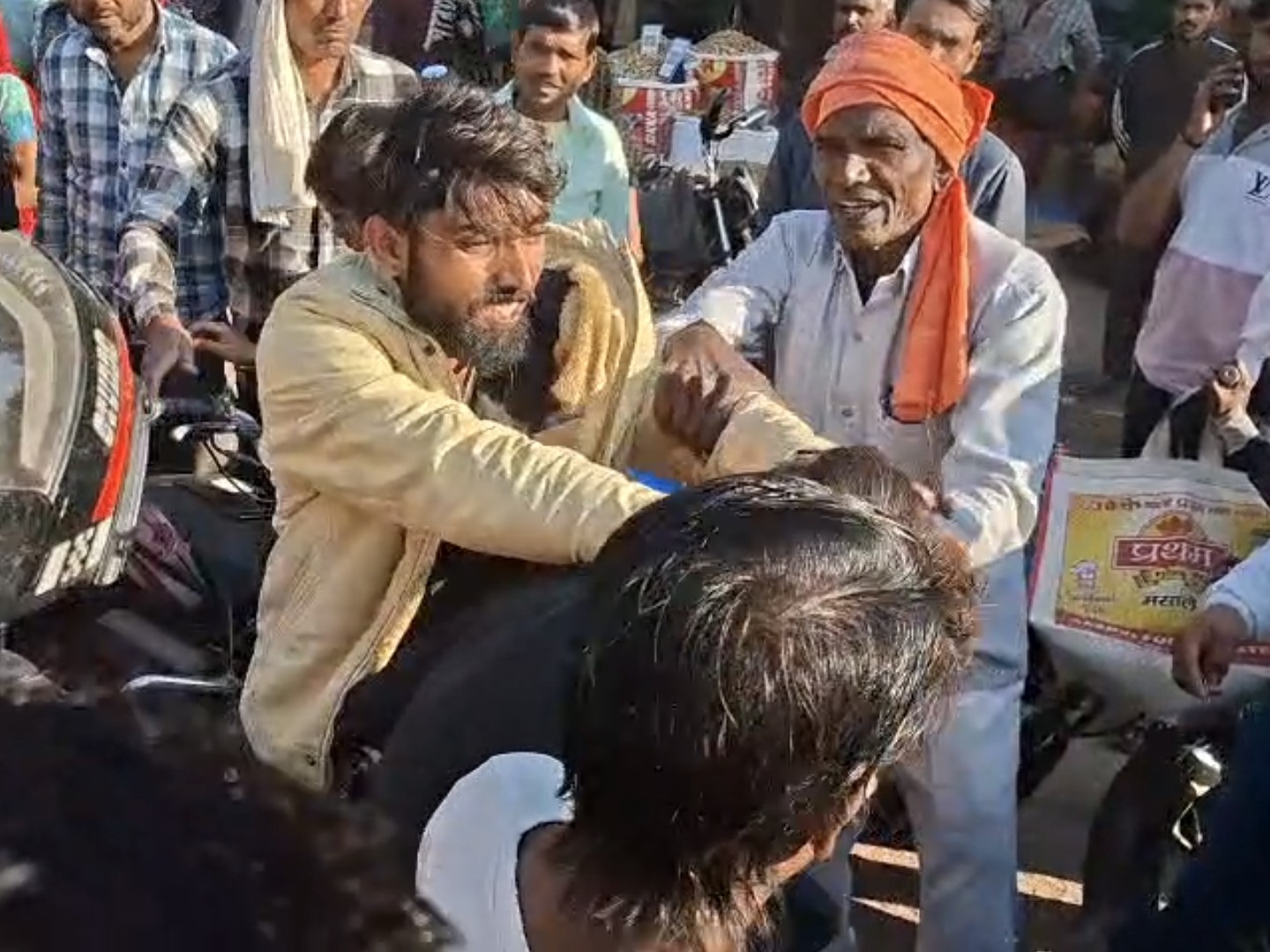 Dholpur Palace Road Jam | Brother Assaults Sister, Arrested