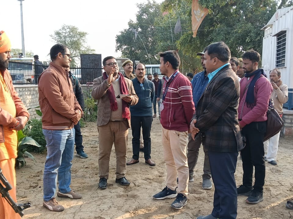 Chitrakoot DM Inspects ASI Monuments Barah Kotra & Rishian Caves