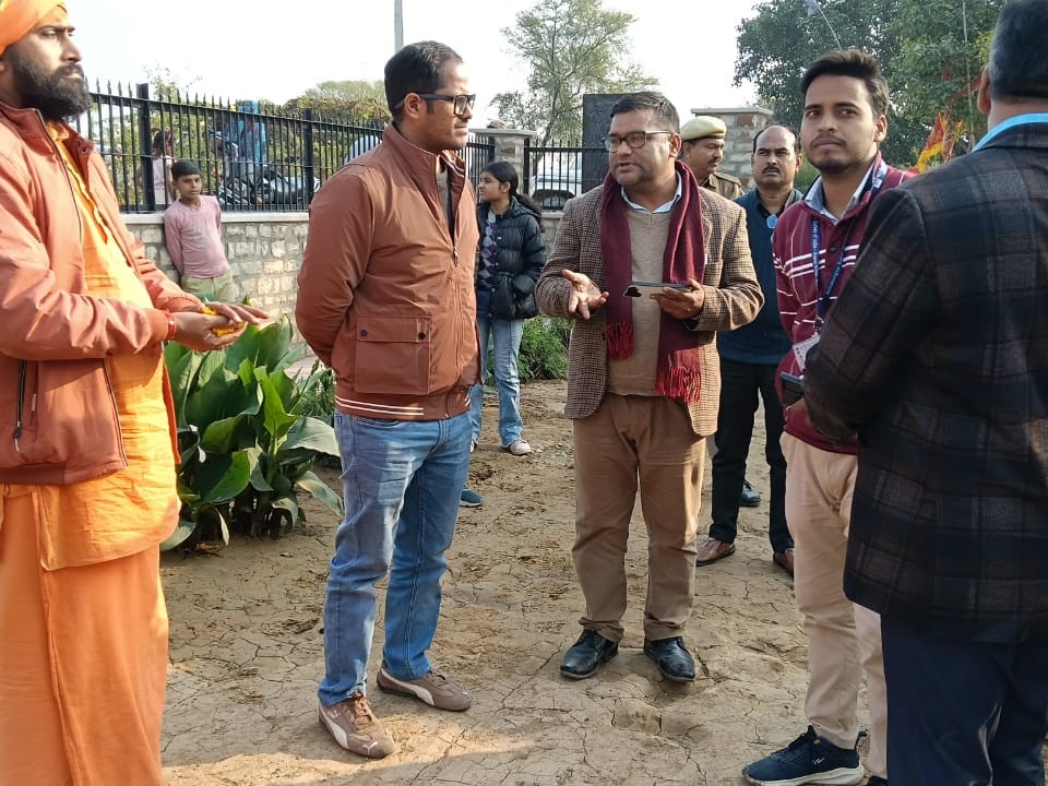 Chitrakoot DM Inspects ASI Monuments Barah Kotra & Rishian Caves