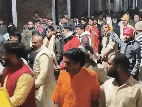 Dhirendra Shastri Katha in Banda Begins After Kamdagiri Parikrama