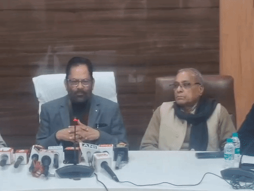Prayagraj: Nakvi Slams Opposition, Links Bangladesh Jihadis to Hate