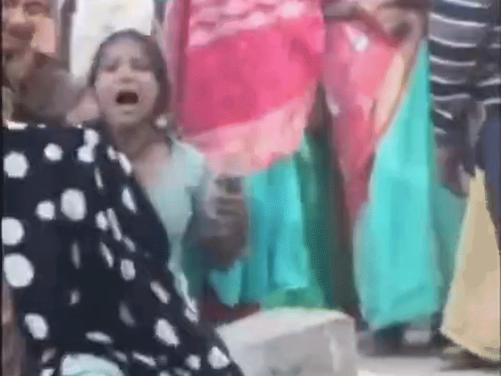 Gorakhpur Boy Electrocuted Chasing Kite in Tree | Kite Flying Accident