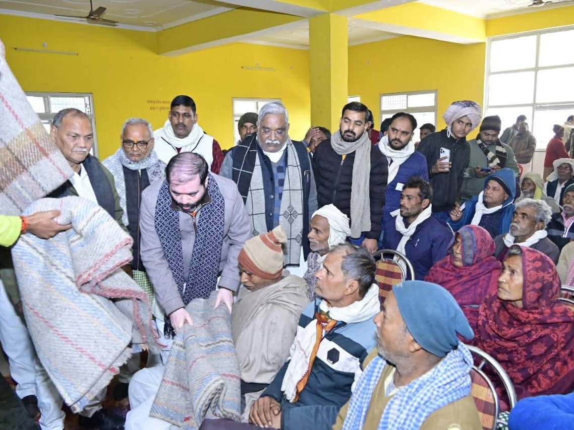 Tikaitnagar Blanket Distribution: State Minister Satish Sharma ...