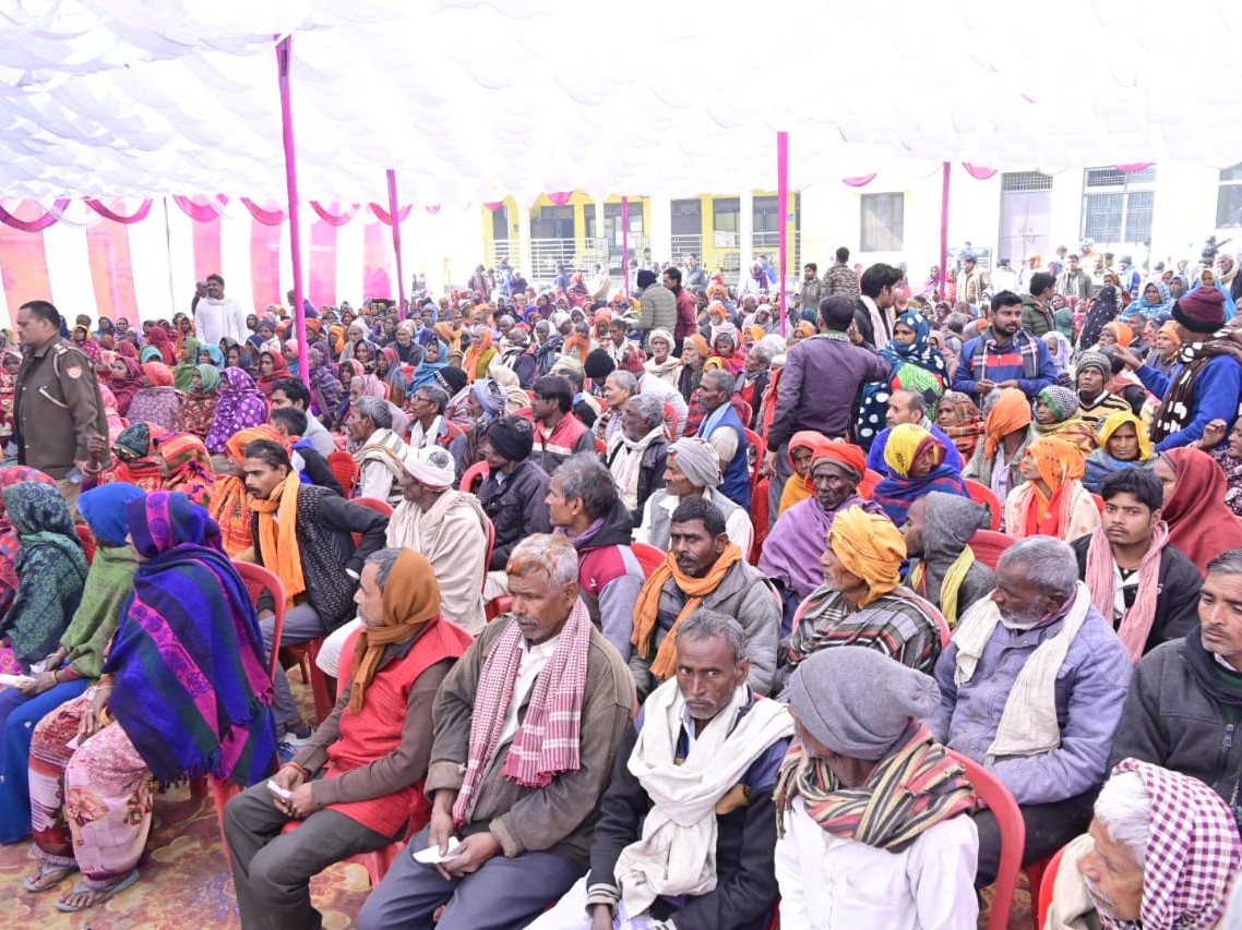 Tikaitnagar Blanket Distribution: State Minister Satish Sharma ...