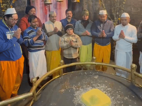 Bageshwar Baba Bagh-Nath Temple: Mahadev Covered in 7kg Ghee for Month ...