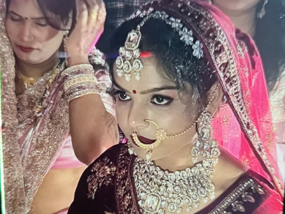 Kushinagar Newlywed Woman Found Dead | Dowry Death Allegation