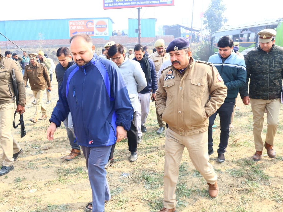 Ghazipur Road Accident: DM, SP Order No Negligence in Treatment