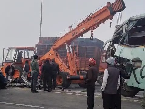 Karhal NH2 Bus-Trailer Collision Injures 15 Passengers; Safai Medical ...