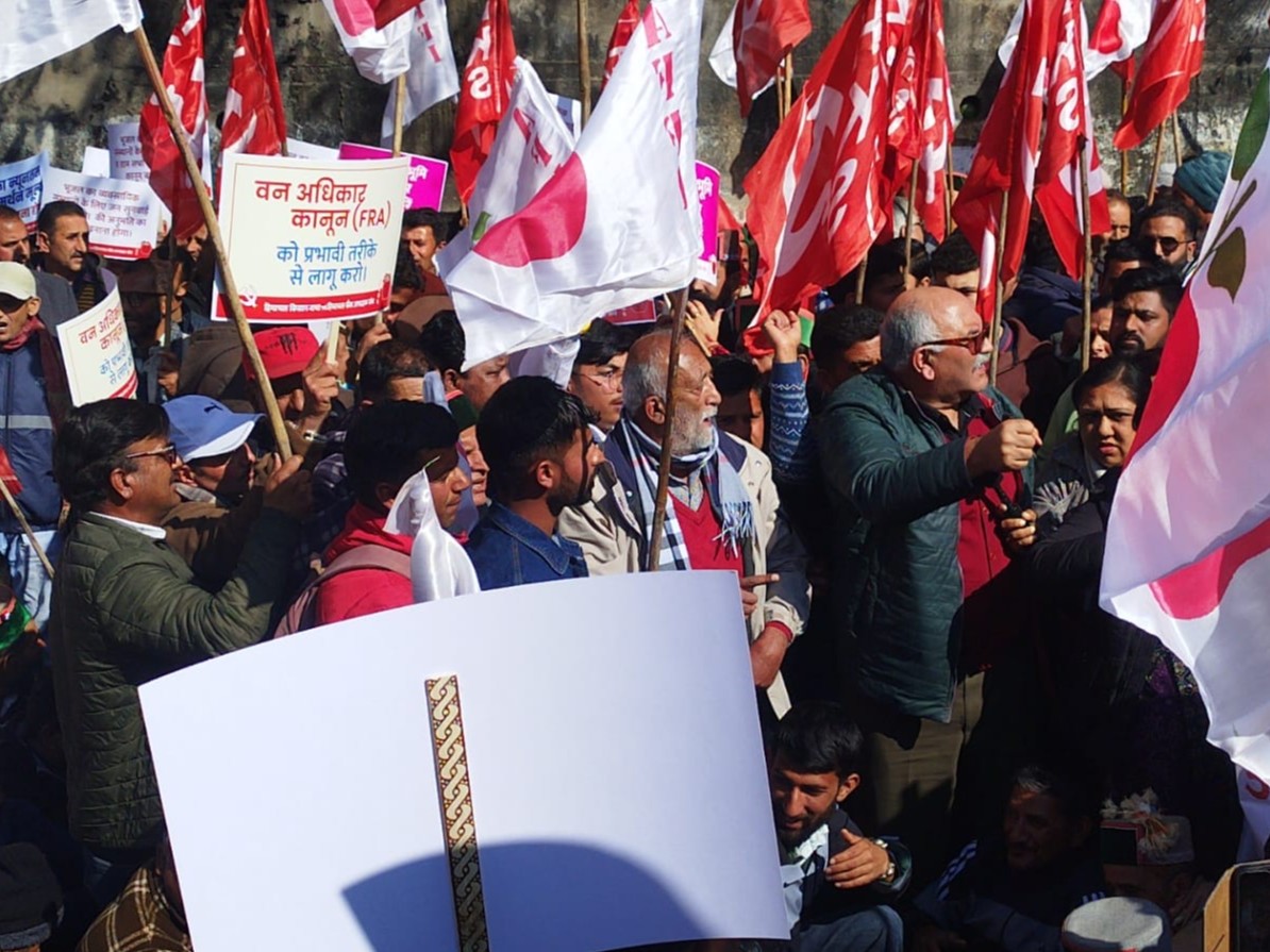 Himachal farmers protest | secretariat gherao | apple import duty ...