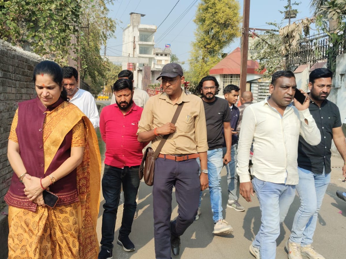 Balaghat Municipal President Warns Engineer, Tender Cancellation Likely