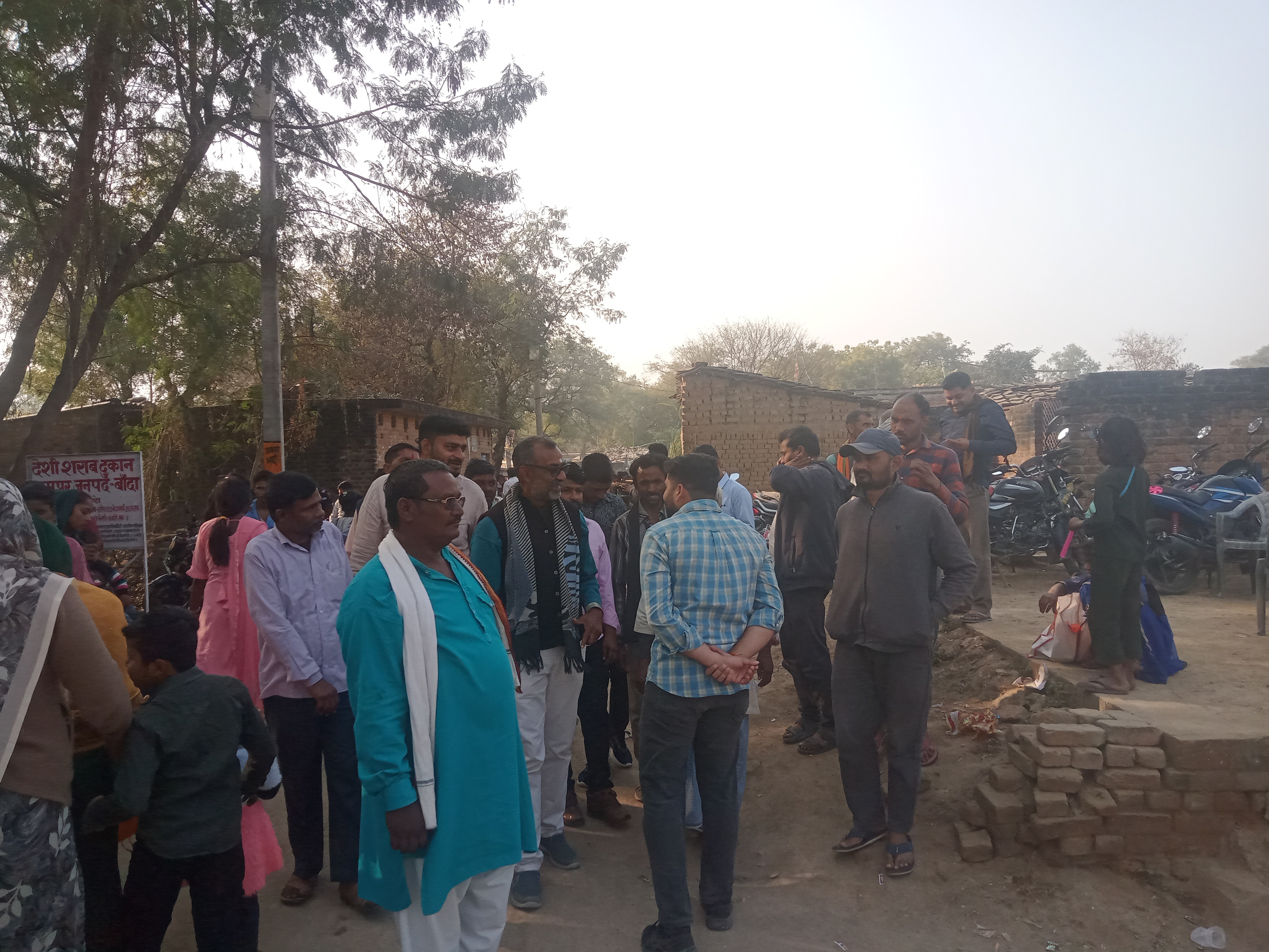 Banda: Ex-Navy Officer Spreads Social Awareness in Rampur Village