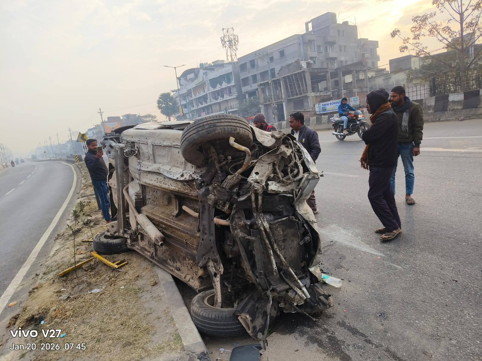High speed car hits divider... two youths injured