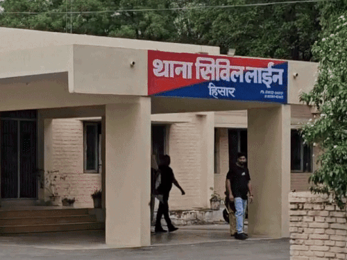 Hisar Police Arrest 4 Youths After Policeman Dragged on Scorpio