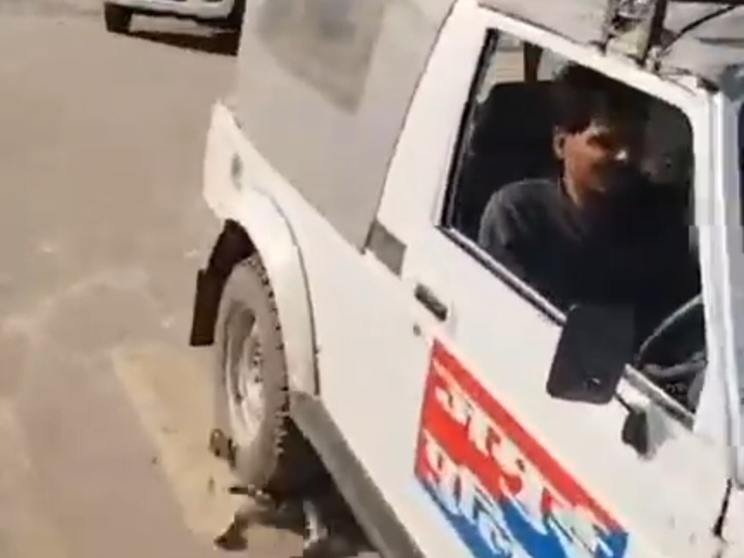 Jamui Police Vehicle Crushes Puppy; Video Viral, Action Demanded