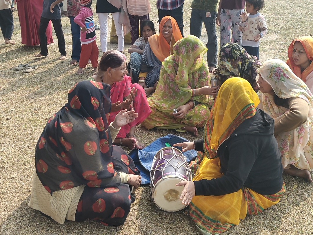 Khajuraho Neem Tree Miracle: Milk-like Substance Emerges on Basant Panchami