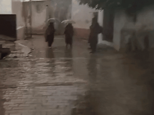 Gurugram Weather Update | Cold Winds & Rain Increase Chill | IMD Yellow ...