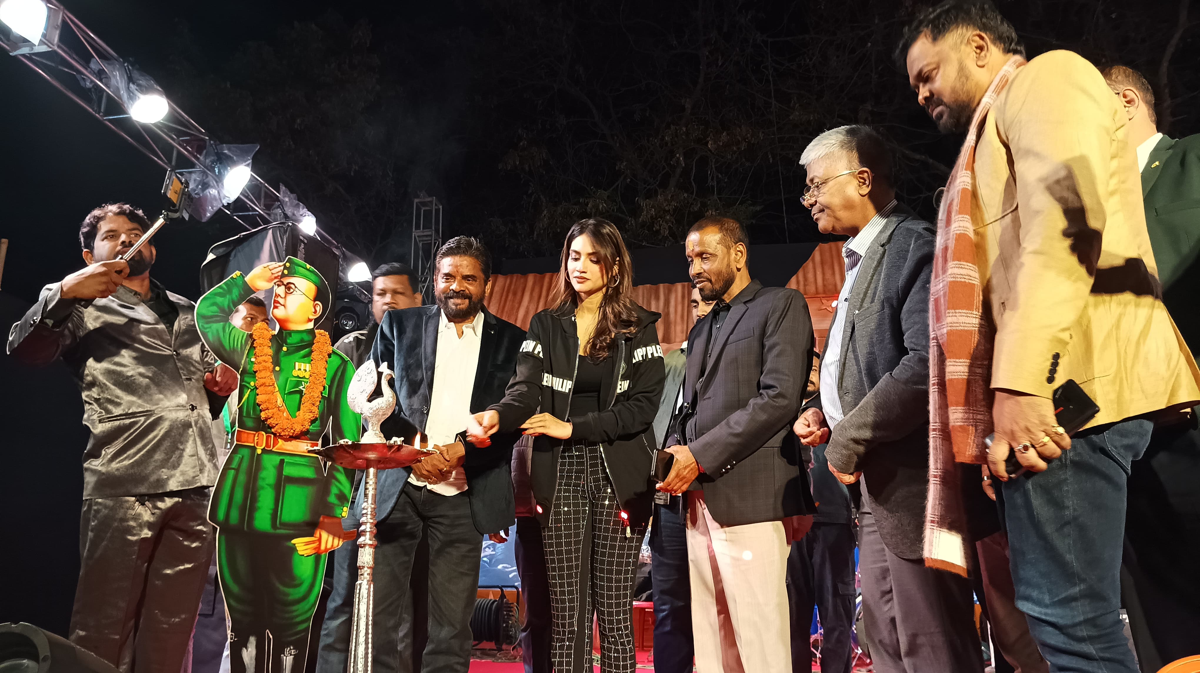 Nusrat Jahan enthralled the audience with her performance of Hindi ...